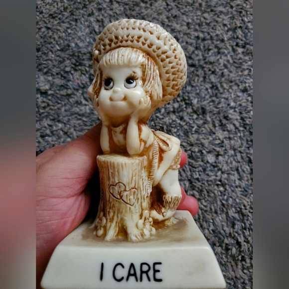 Russ Berrie | Art | Vintage 976 R W Berries I Care Figurine Little Girl ...